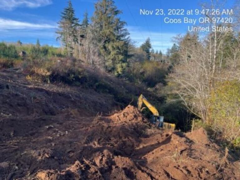 Heavy Equipment Recovery for in Coos Bay, OR | Mast Brothers